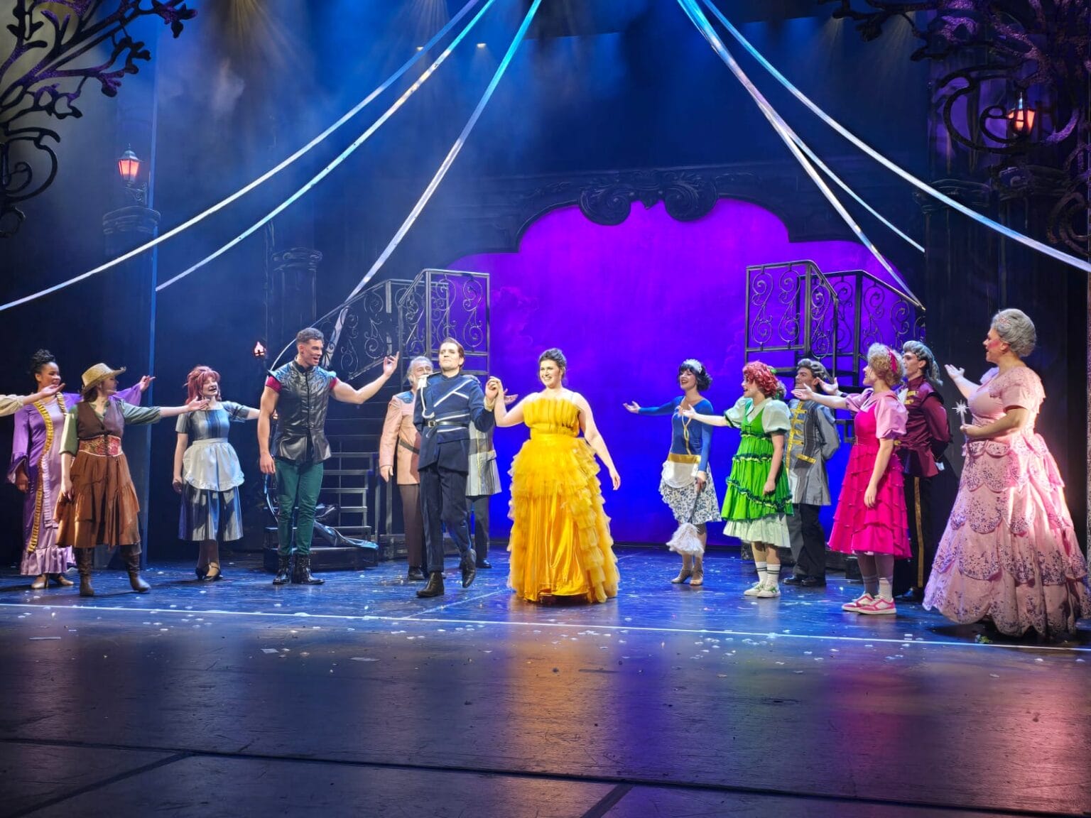 Musical "Die Schöne und das Biest" kommt in deutscher Originalversion ...